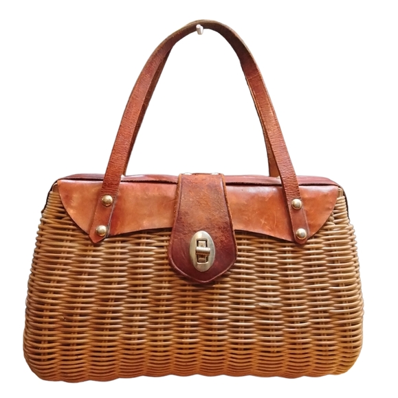 Vintage | Bags | Vintage Wicker Handbag Styled For Encore Made In Hong ...